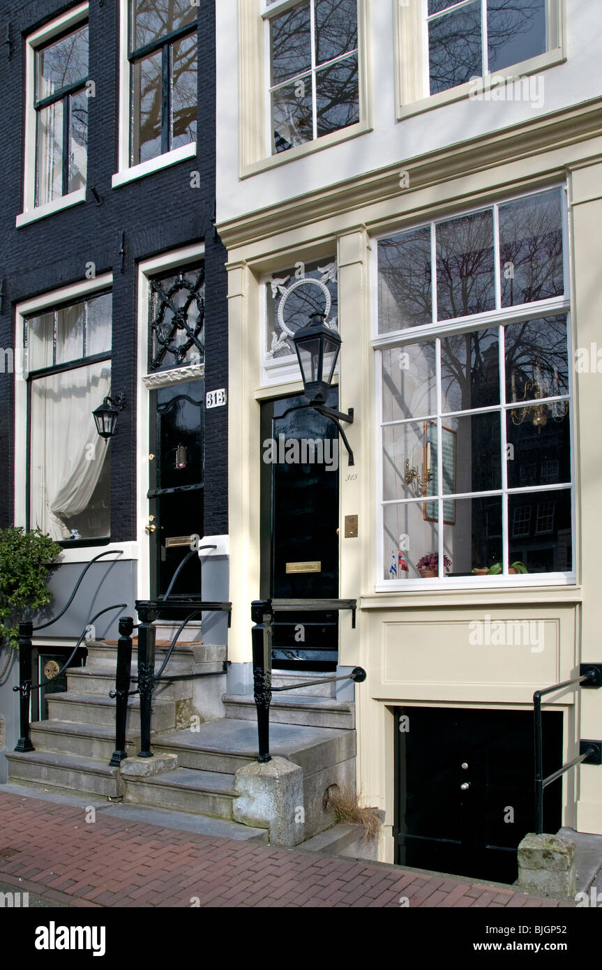 Amsterdam canal house stair netherlands hi-res stock photography and ...