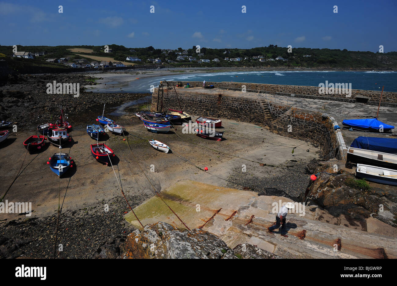 Coverack Beach High Resolution Stock Photography and Images - Alamy