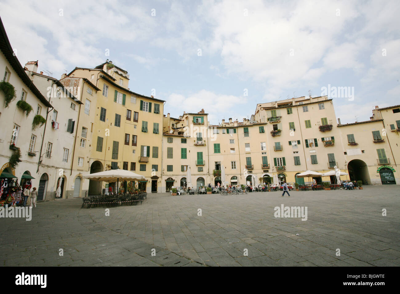 2001, external view of a large open Piazza, or pedestrianised town ...