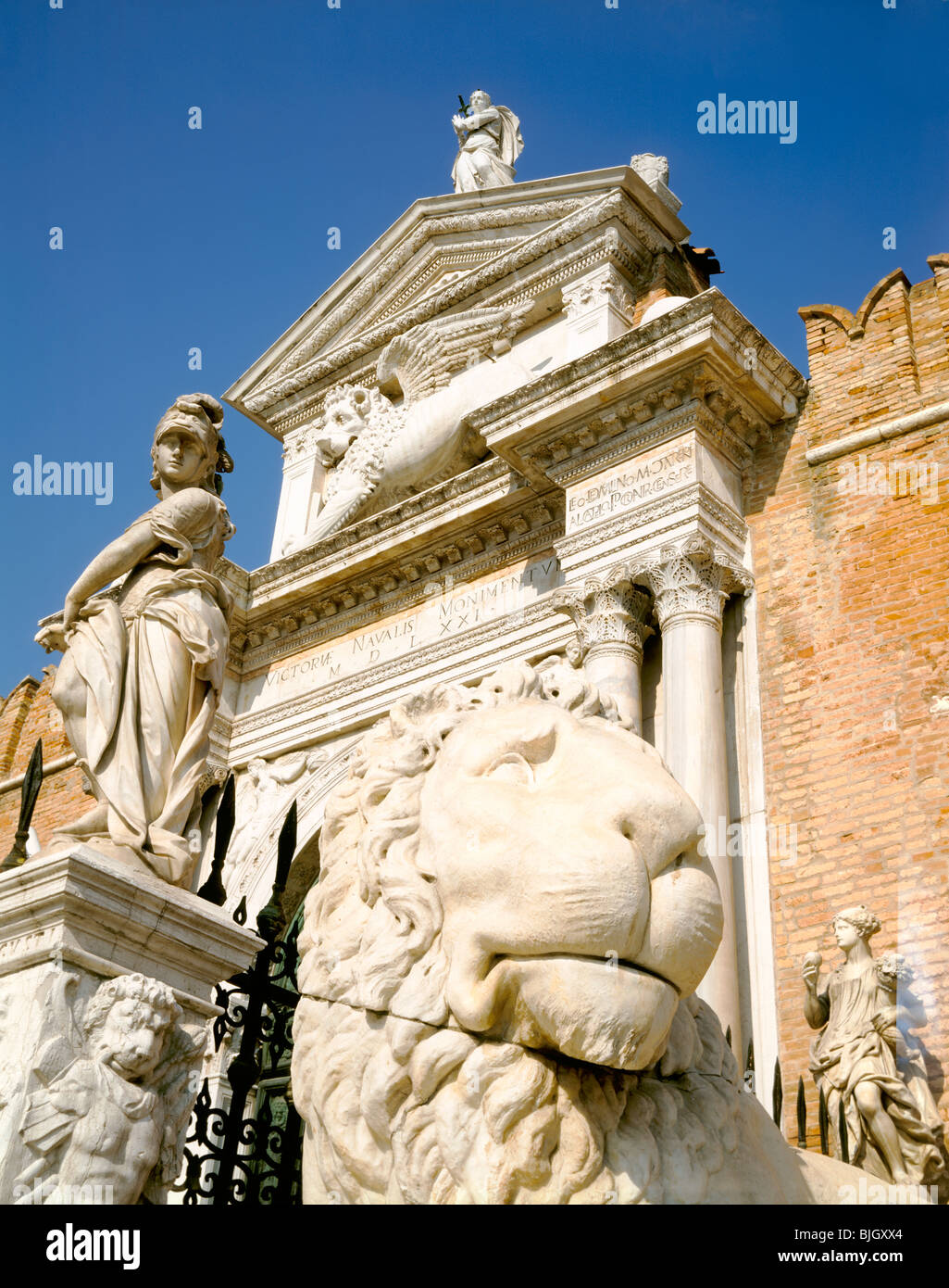 Venetian land gate hi-res stock photography and images - Alamy