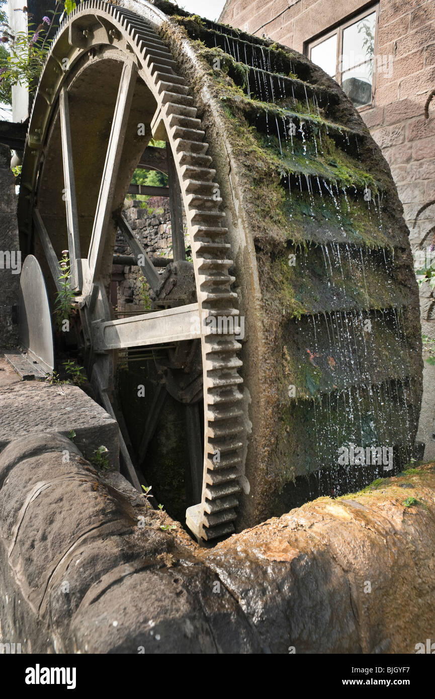 Overshot waterwheel hi-res stock photography and images - Alamy