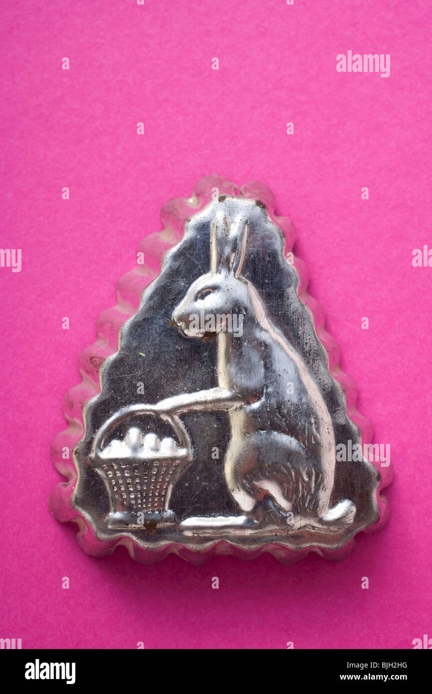 Bunny tin hi-res stock photography and images - Alamy
