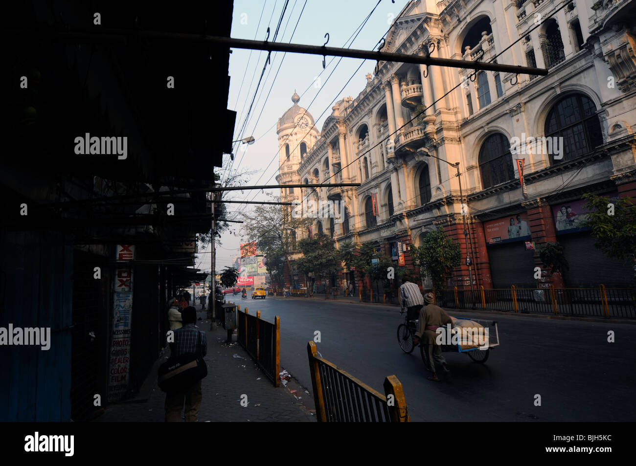 Kolkata colonial architecture calcutta hi-res stock photography and ...