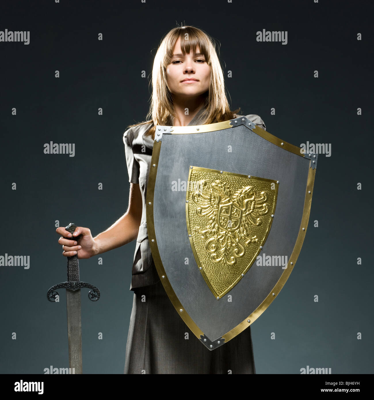 Going into battle woman hi-res stock photography and images - Alamy