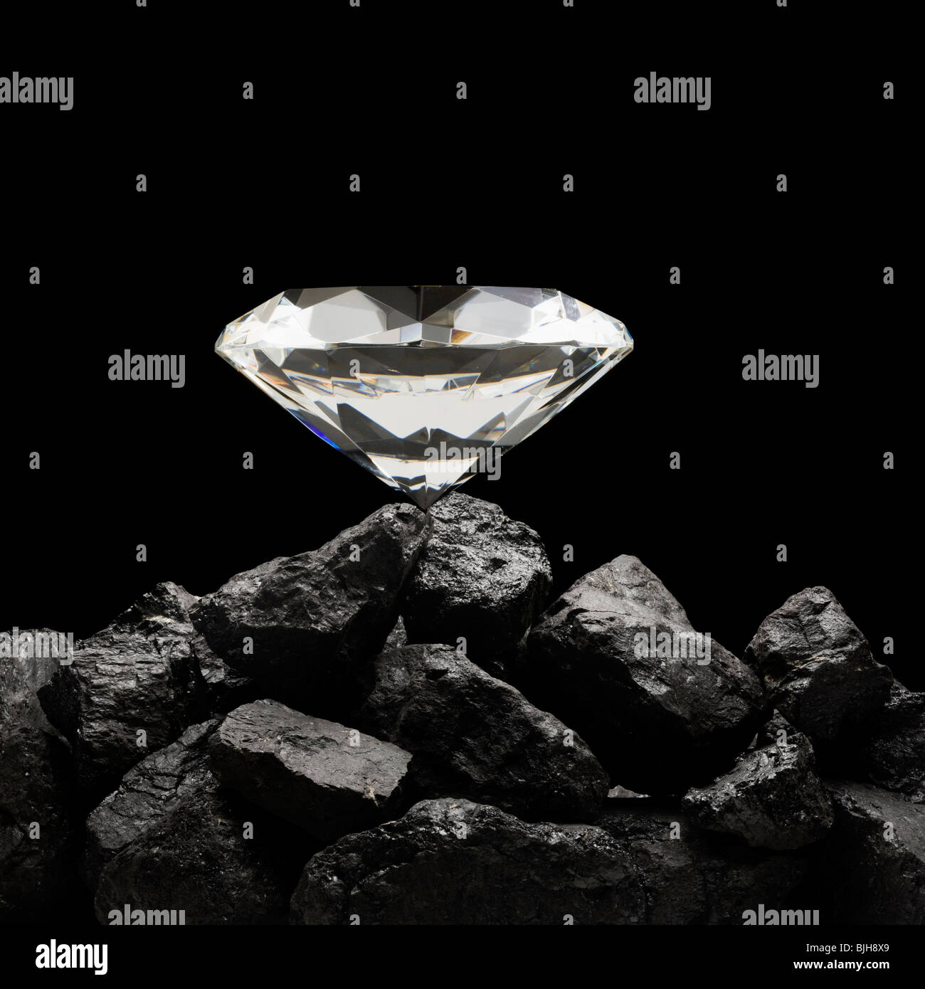 Diamond pile hi-res stock photography and images - Alamy