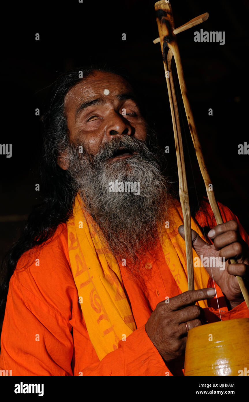 Baul and Fakir singers of West Bengal Stock Photo - Alamy