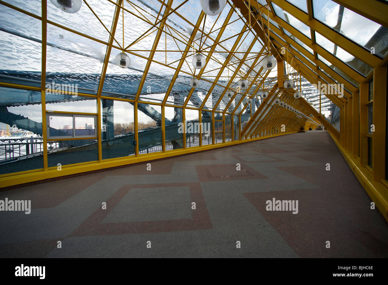 Andreyevsky Bridge, Moscow Stock Photo - Alamy