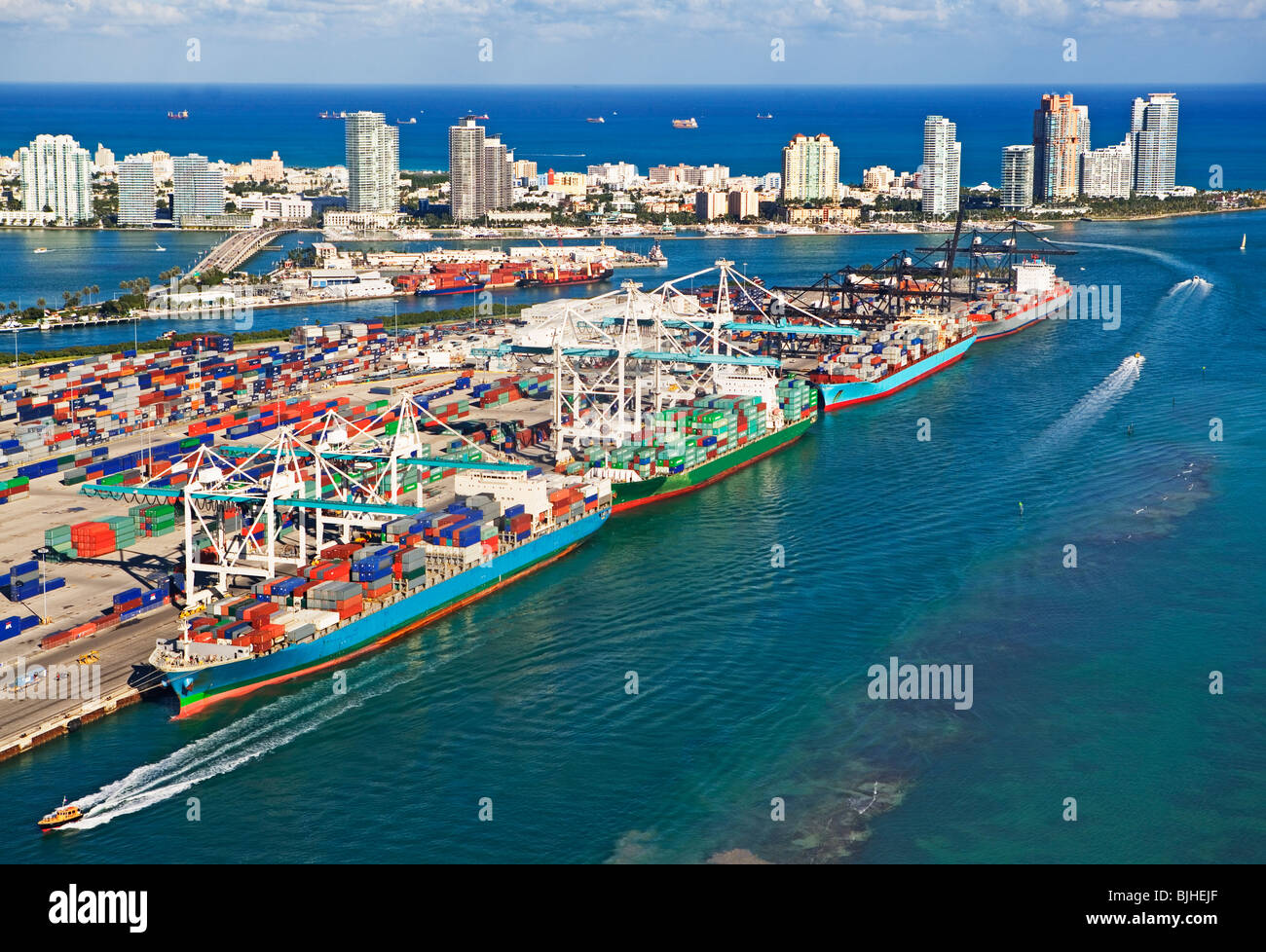 Dock environment port ports hi-res stock photography and images - Alamy