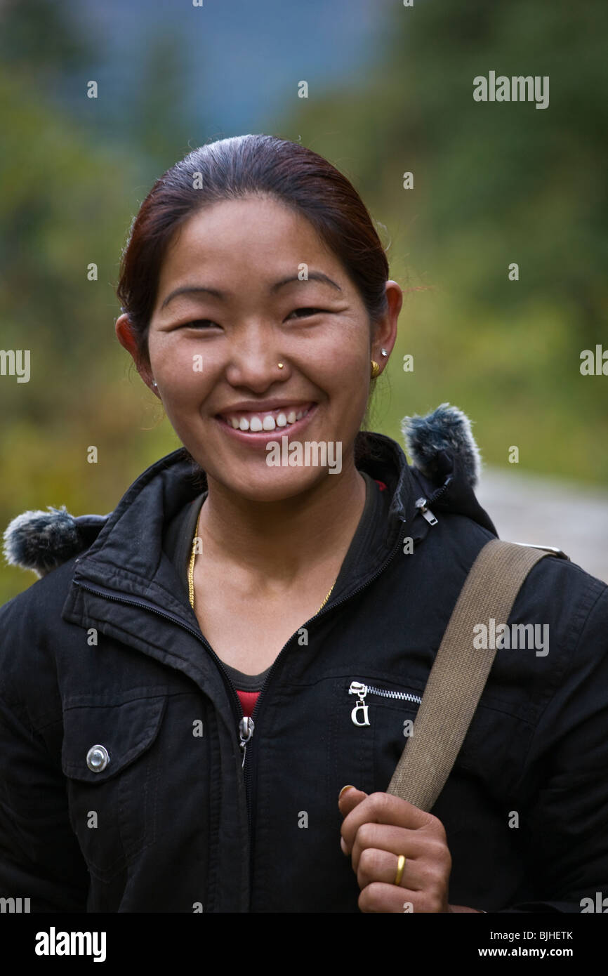 Gurung hi-res stock photography and images - Alamy