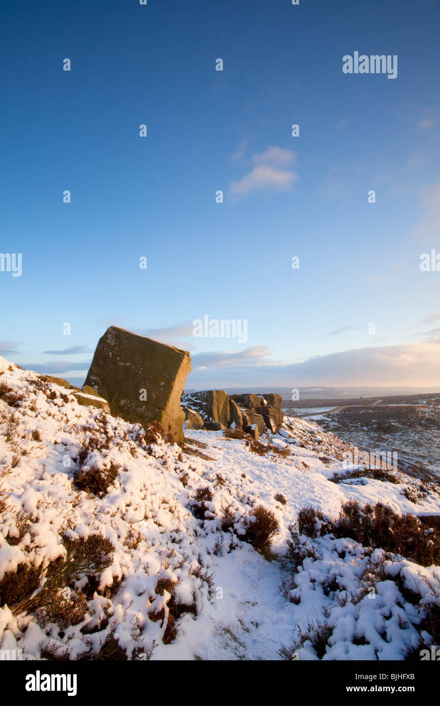 Derbyshire curbar british moorland hi-res stock photography and images ...