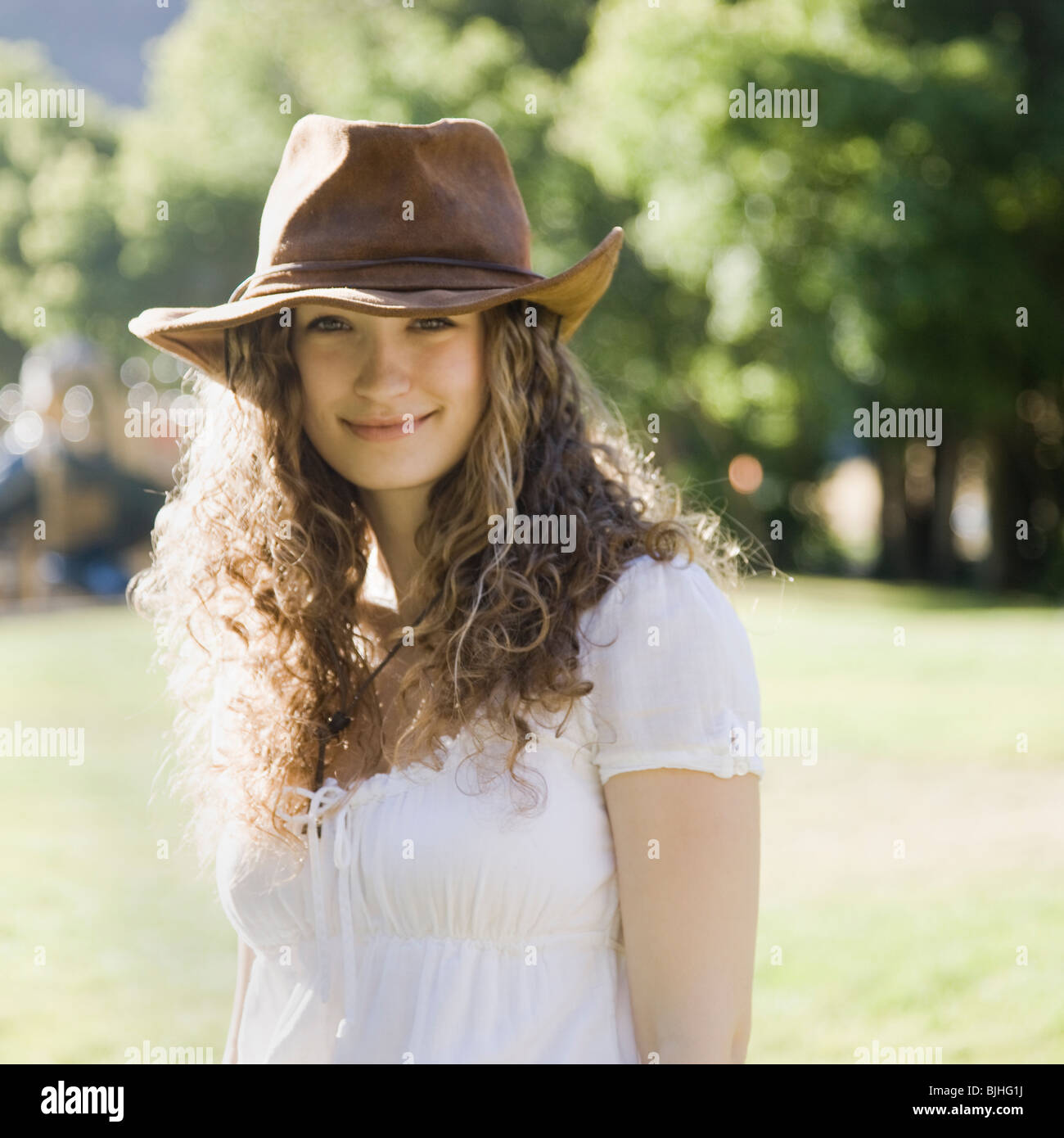 woman wearing a hat Stock Photo - Alamy