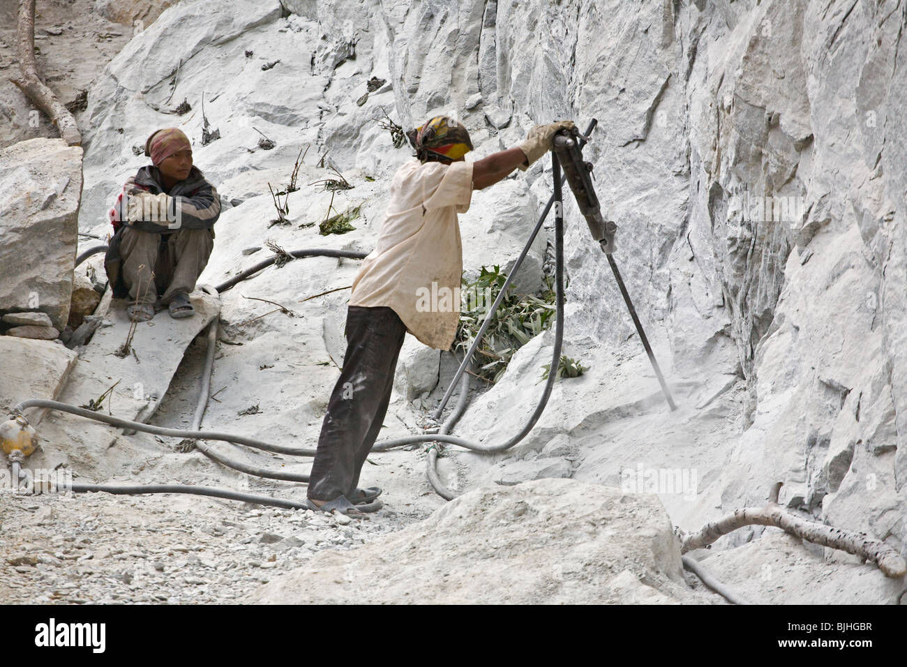 Nepalese workers hi-res stock photography and images - Alamy