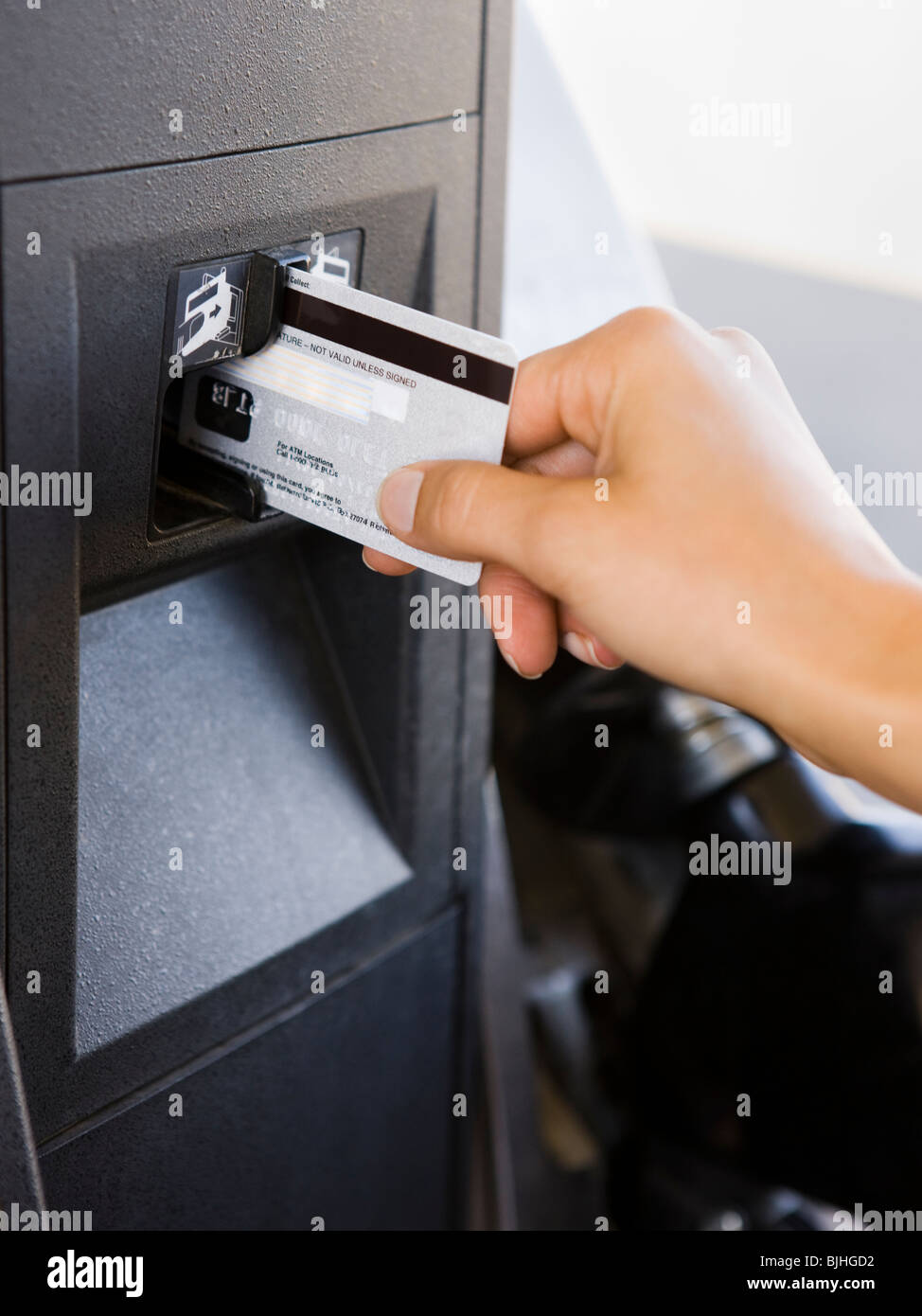 Paying credit card gas pump hi-res stock photography and images - Alamy