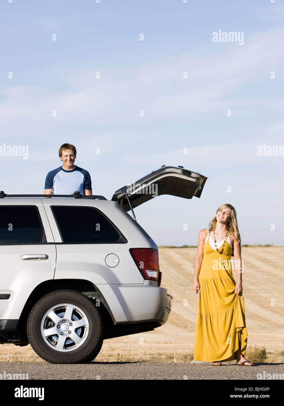 Car pulled to side of road hi-res stock photography and images - Alamy