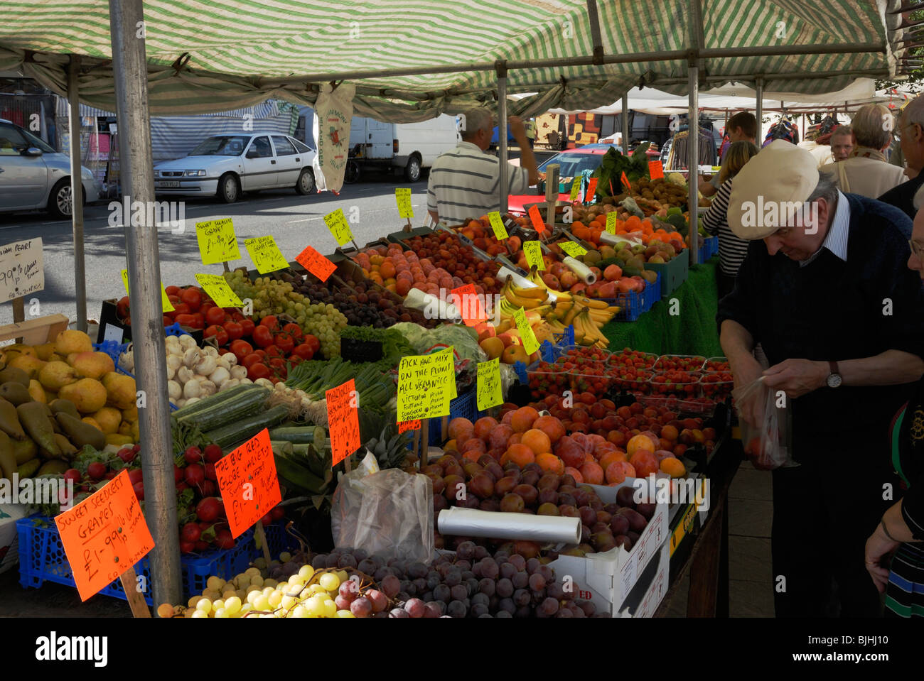 Fruit stall at Machynlleth market, Wales Stock Photo - Alamy