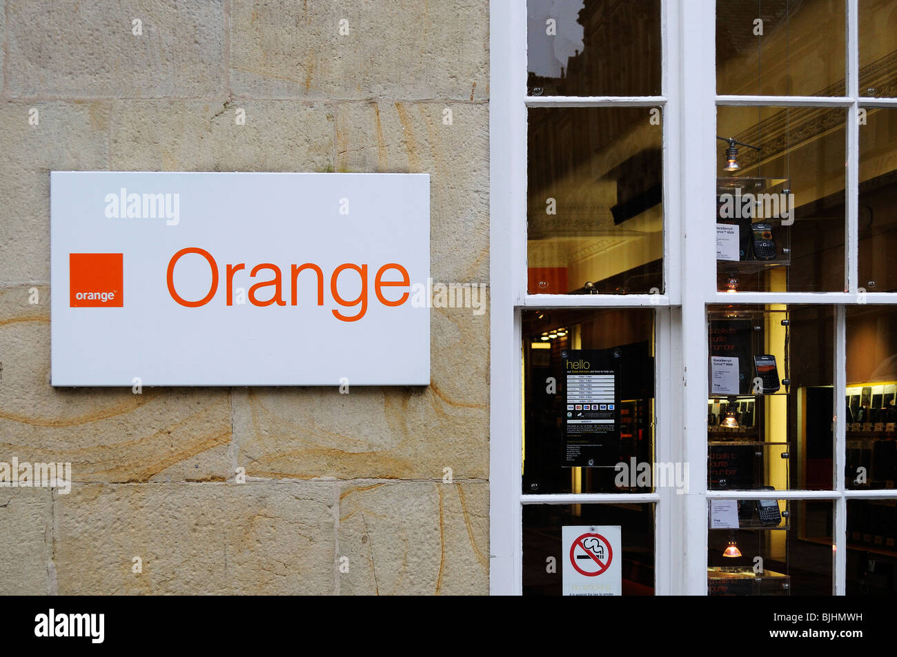Orange sign hi-res stock photography and images - Alamy
