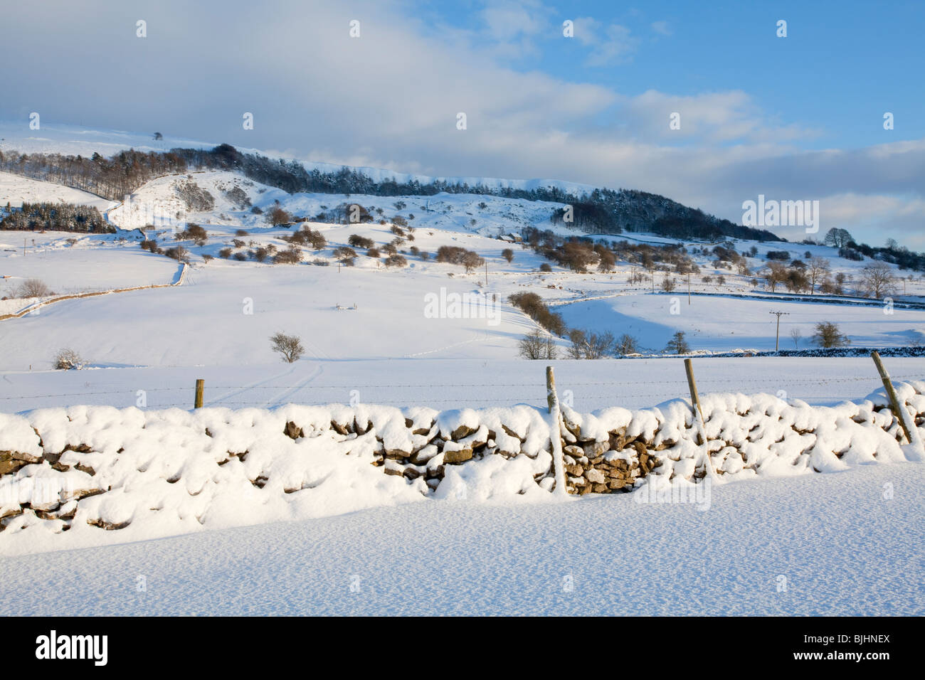 Snowy english countryside bright winter hi-res stock photography and ...