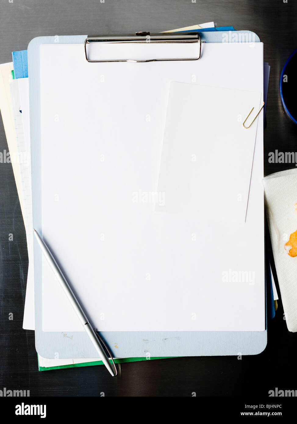 Stack of papers hi-res stock photography and images - Alamy
