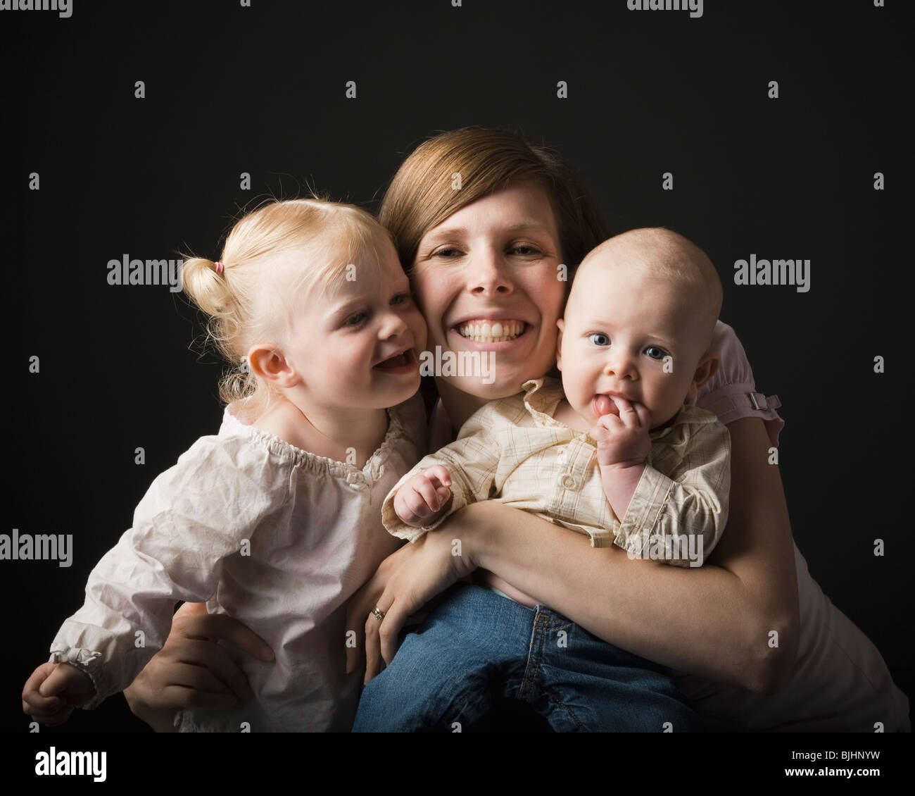 Family of six 6 people hi-res stock photography and images - Alamy