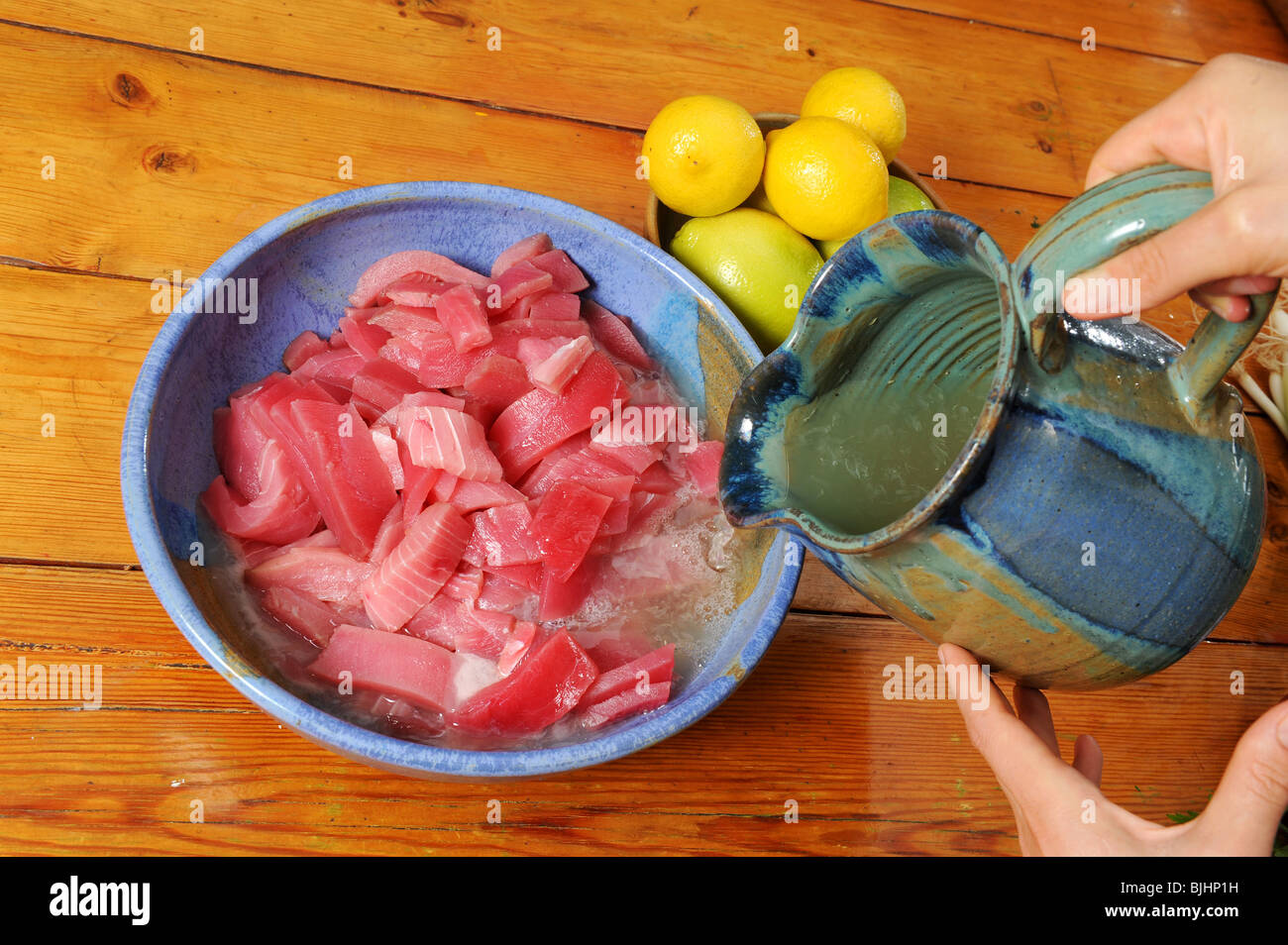 cooking tuna fish Stock Photo - Alamy