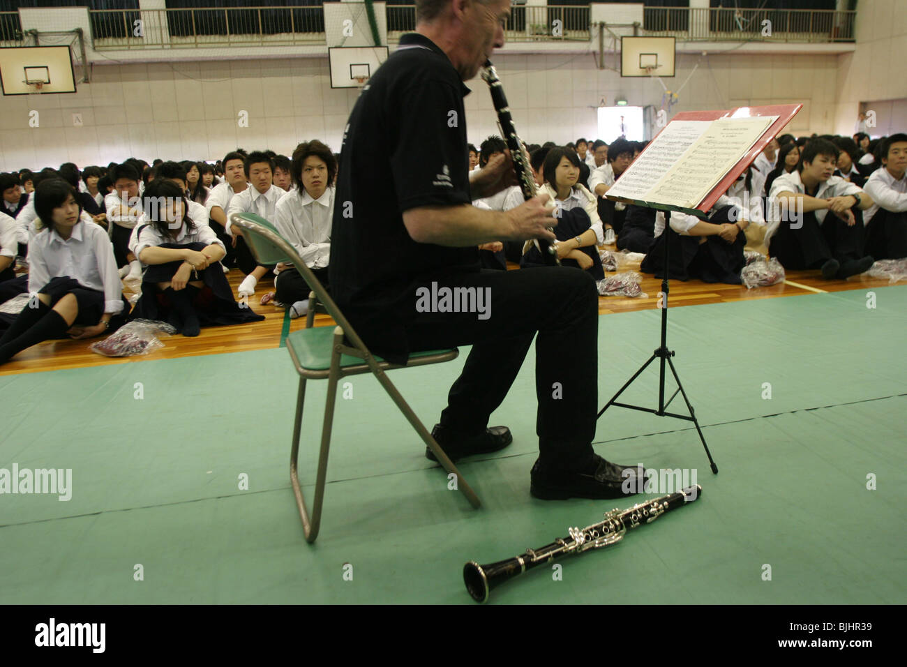 High school orchestra class hi-res stock photography and images - Alamy