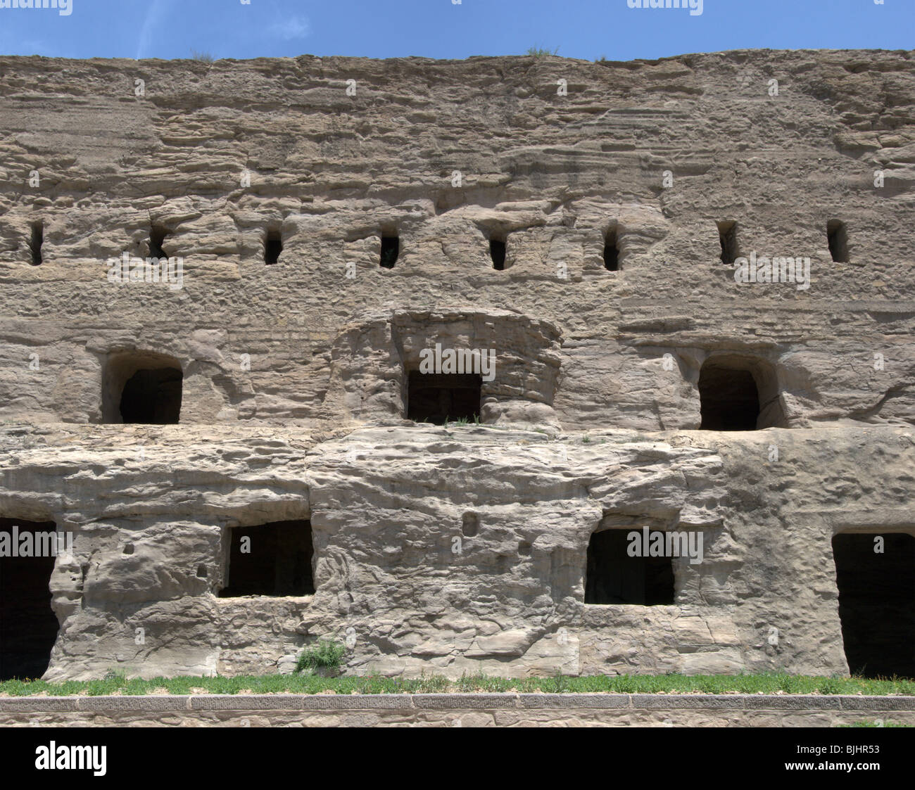 The Yungang Grottoes are ancient Buddhist temple grottoes near the city ...