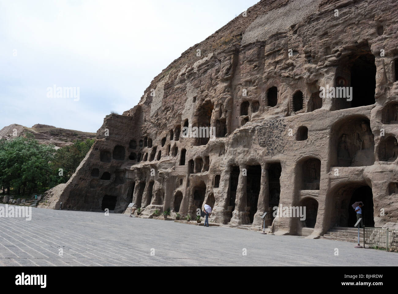 The Yungang Grottoes are ancient Buddhist temple grottoes near the city ...
