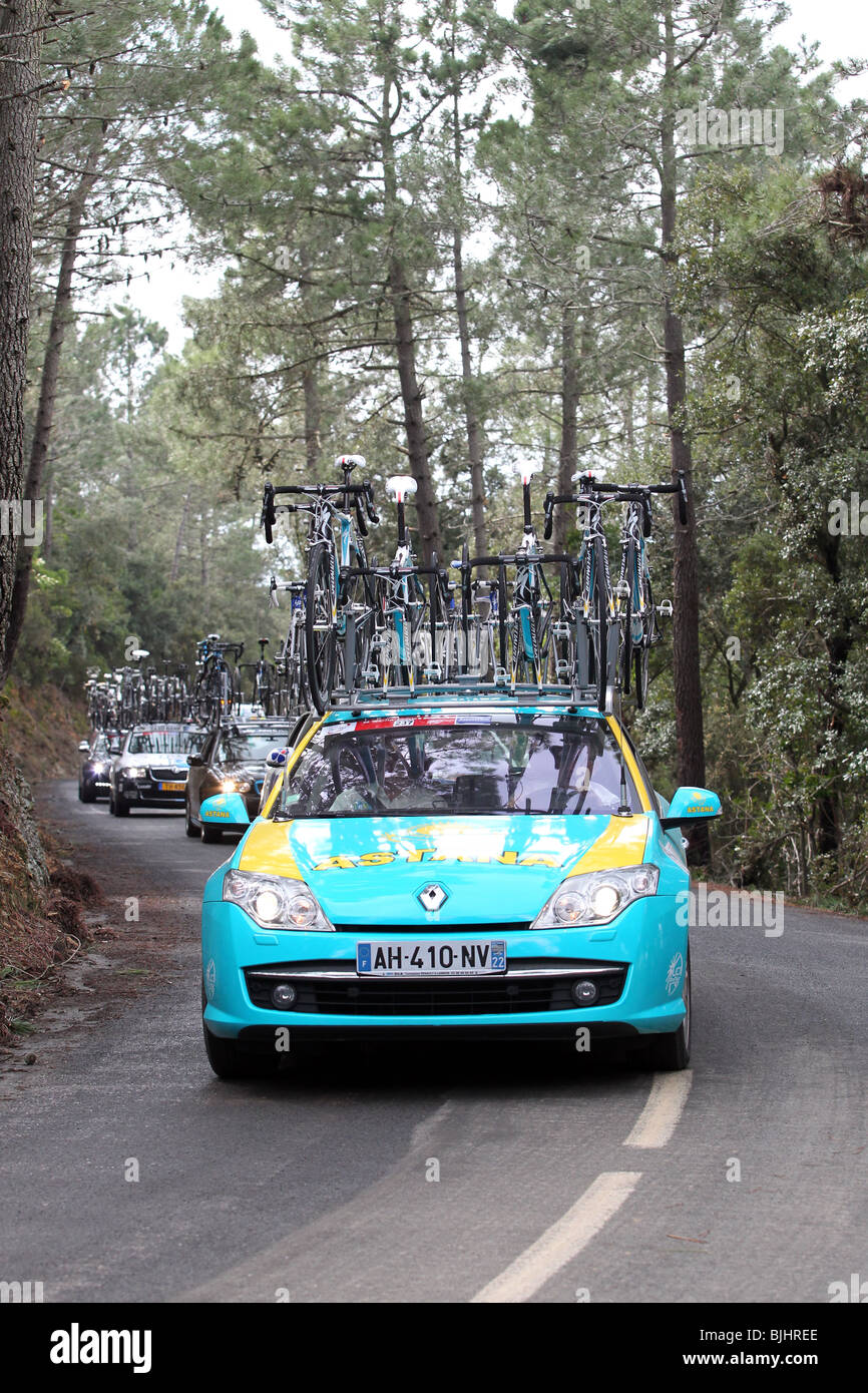 Cycling team car hi-res stock photography and images - Alamy