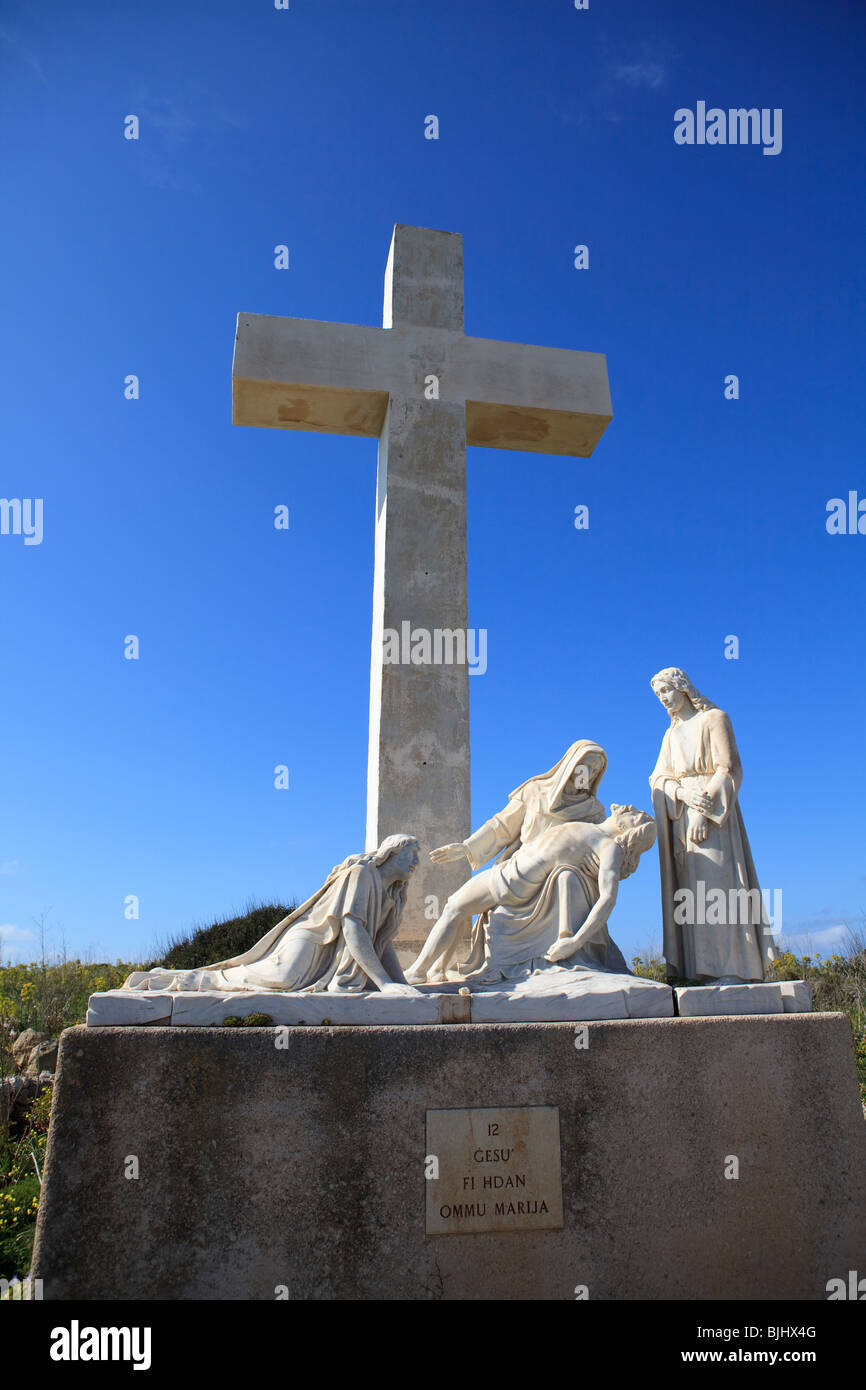 Cross of malta hi-res stock photography and images - Alamy