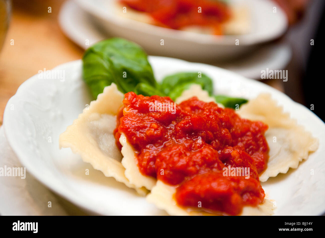 Ravioli and tomato sauce hi-res stock photography and images - Alamy