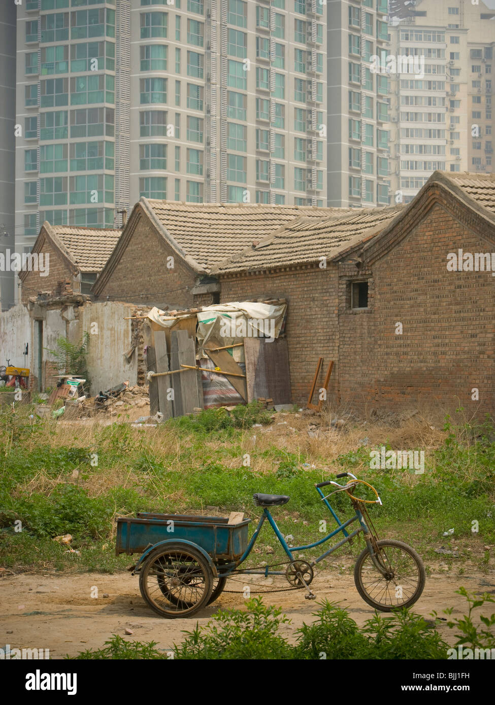 Detail of city street with garbage and urban blight Stock Photo - Alamy