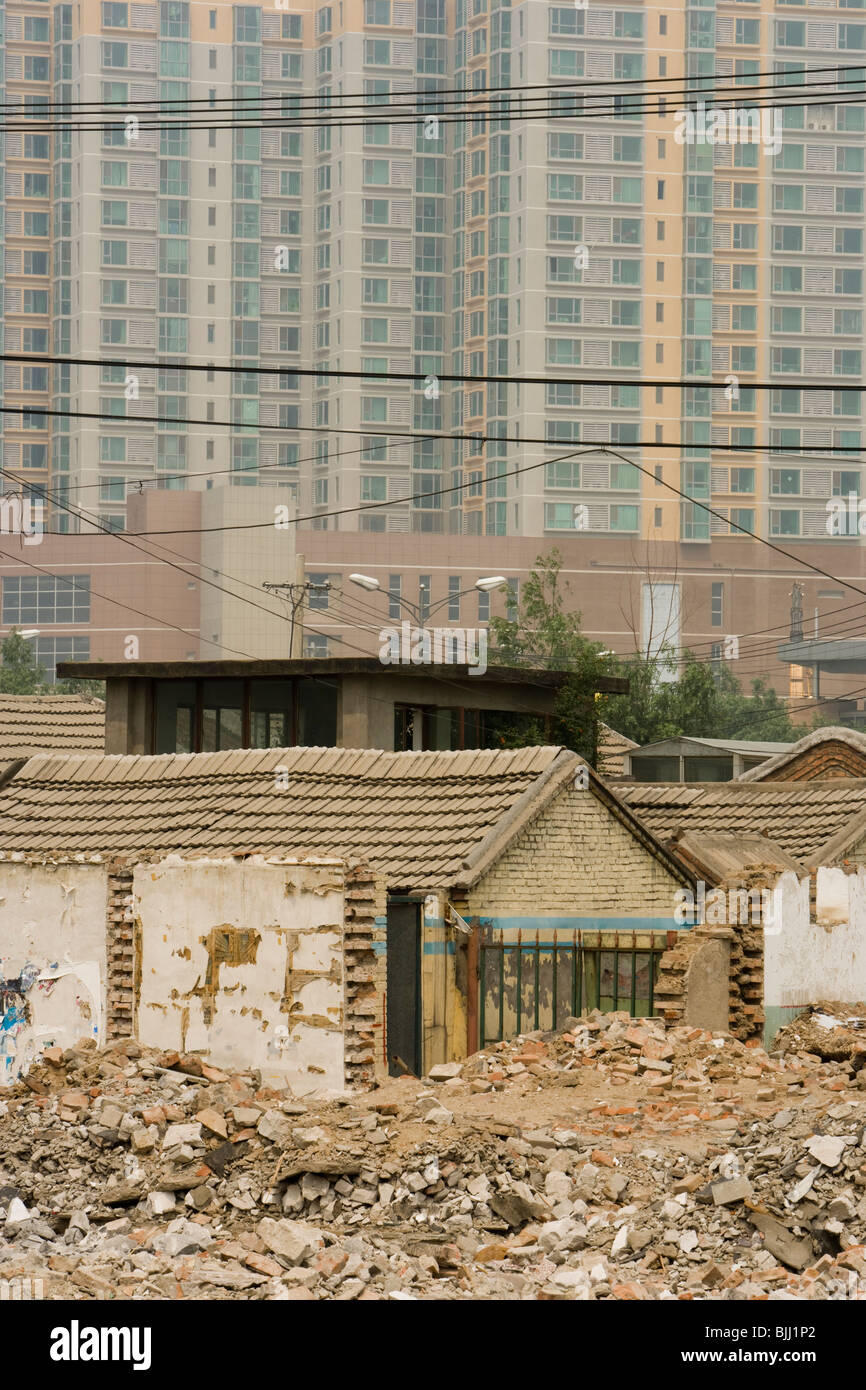Detail of city street with garbage and urban blight Stock Photo - Alamy