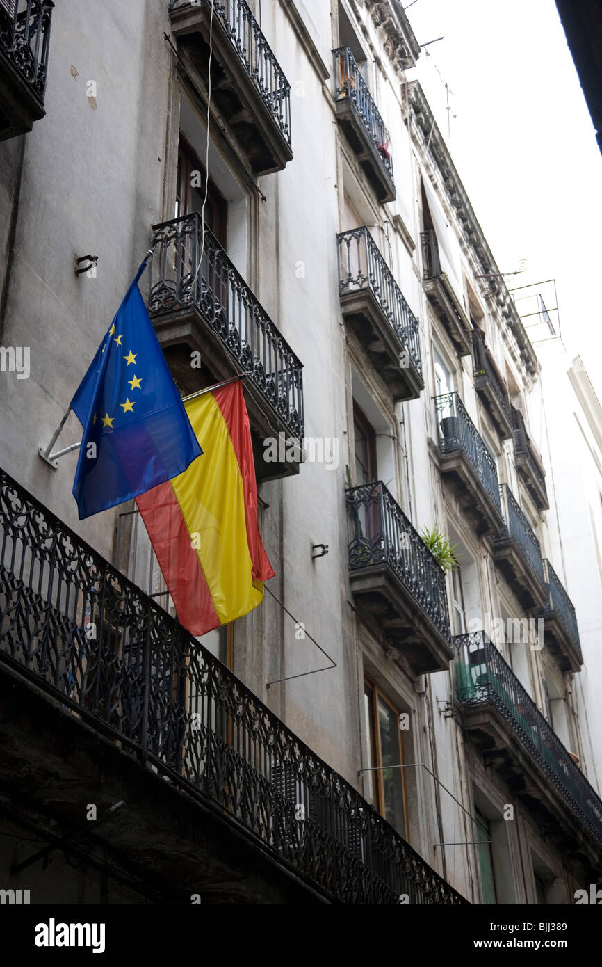 Spanish flags hi-res stock photography and images - Alamy