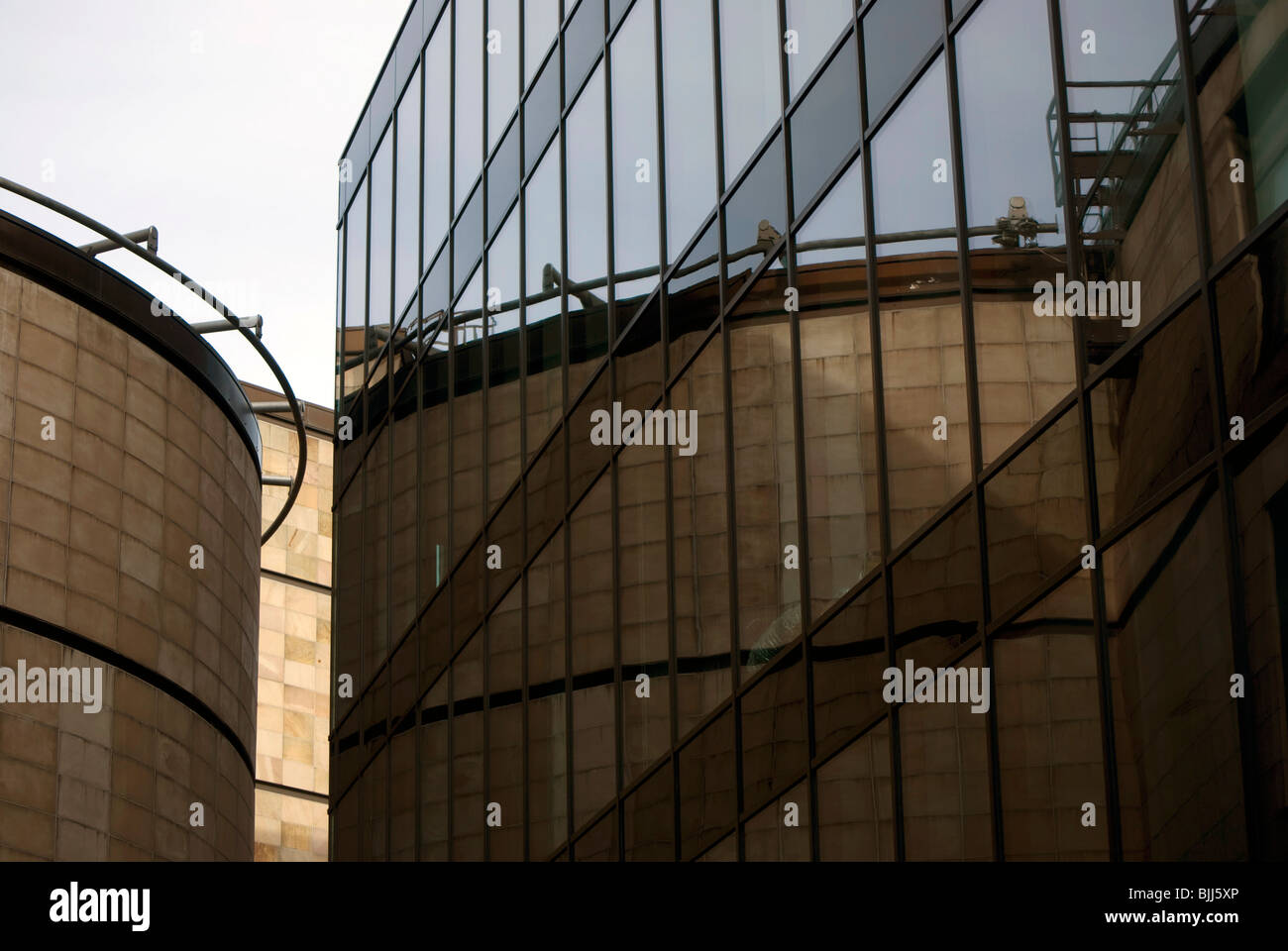 Edinburgh financial district hi-res stock photography and images - Alamy