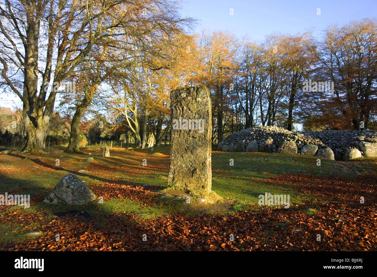 Clava cairns circle hi-res stock photography and images - Alamy