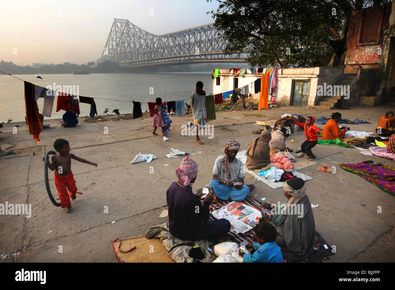 People playing cards india hi-res stock photography and images - Alamy