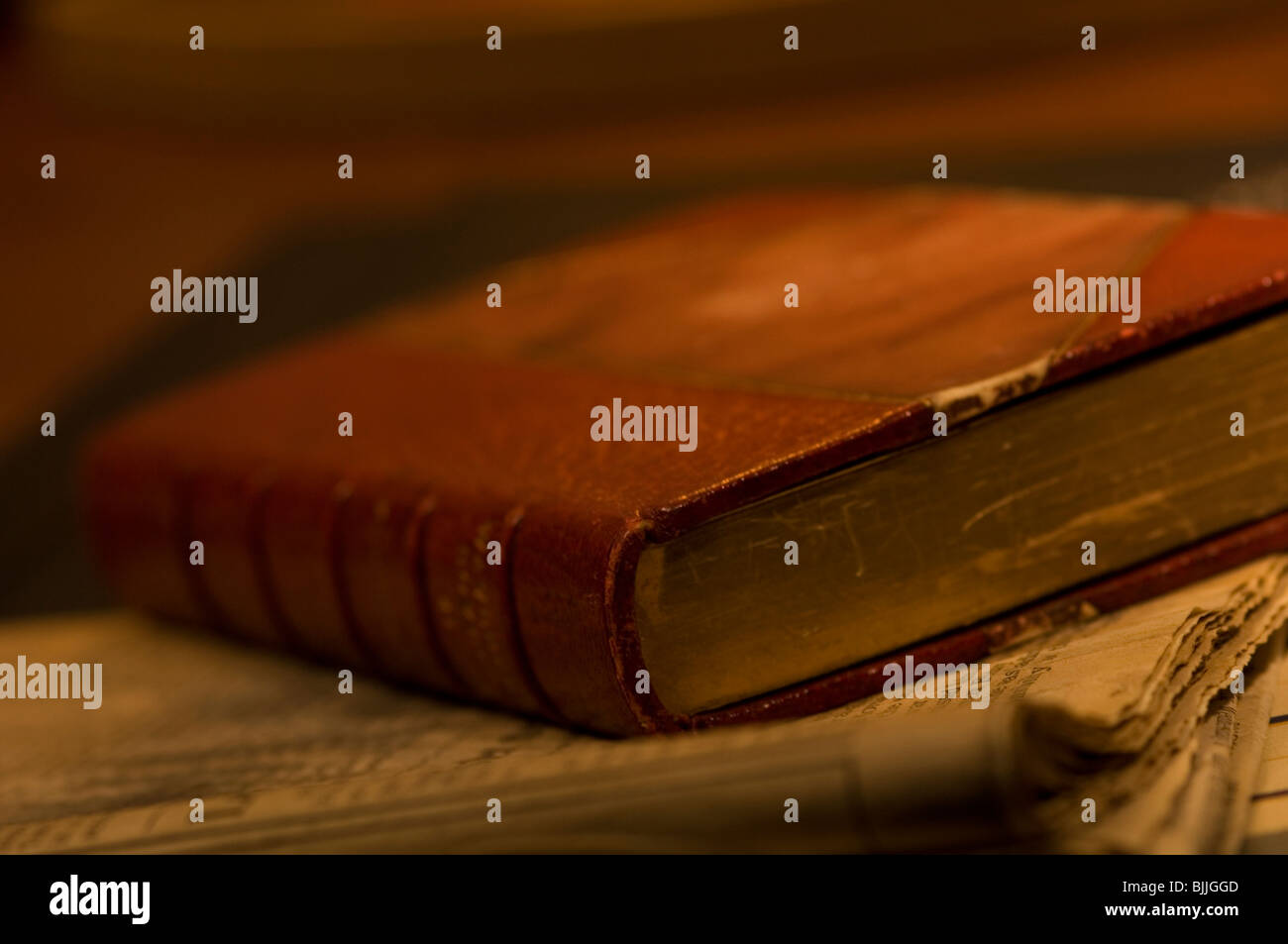 Antique book newspaper desk hi-res stock photography and images - Alamy