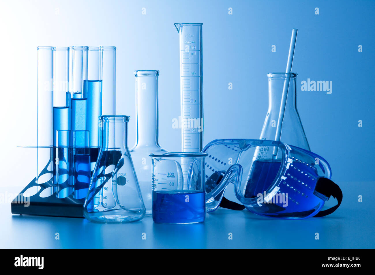 Science equipment hi-res stock photography and images - Alamy