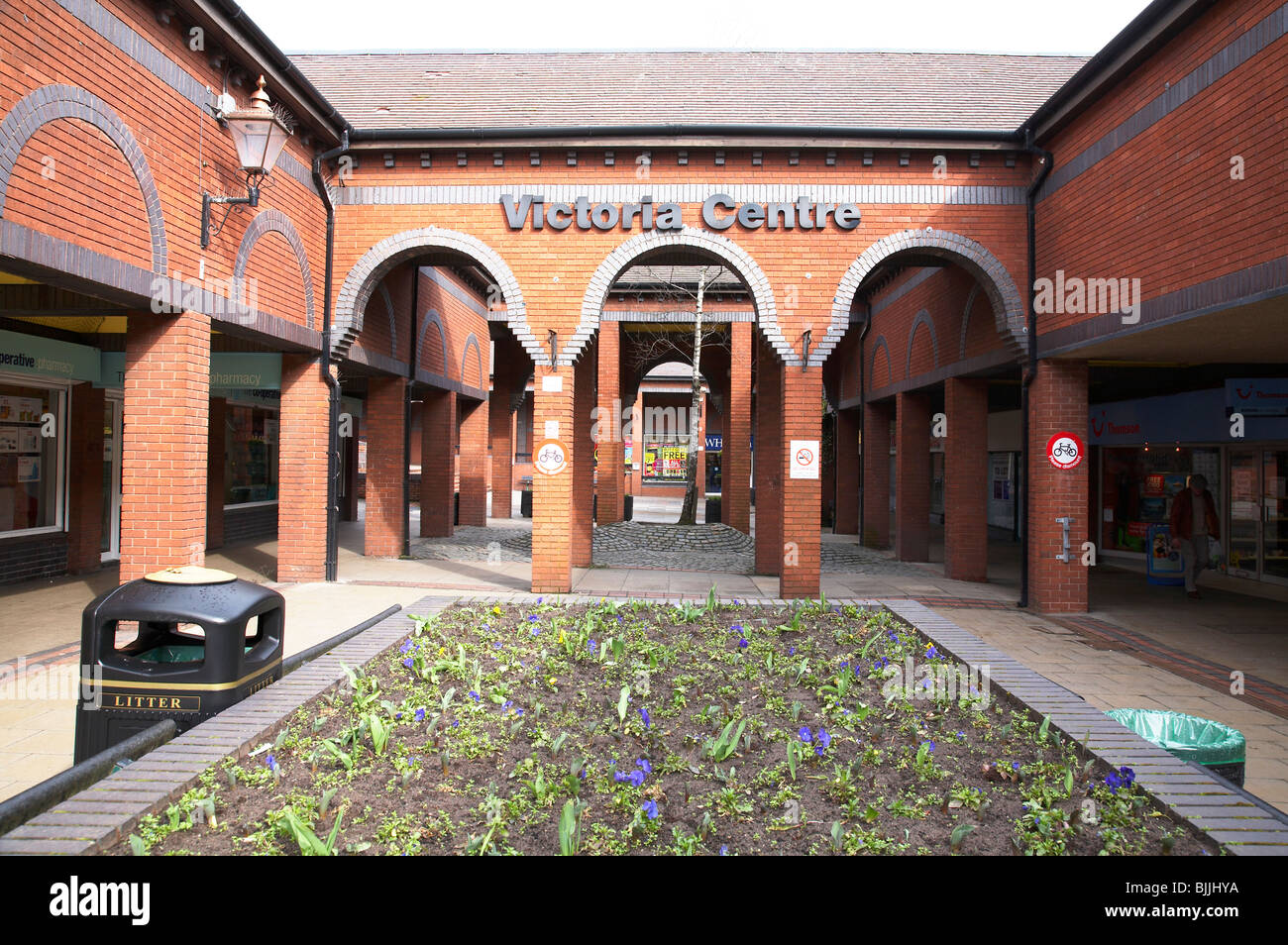 Victoria shopping centre in crewe hi-res stock photography and images ...