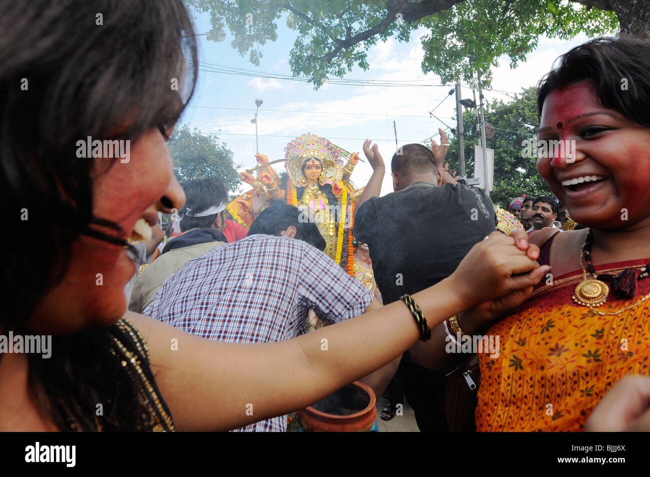 Durga puja dance hi-res stock photography and images - Alamy
