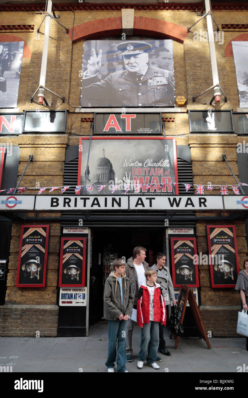 Second world war museum london hi-res stock photography and images - Alamy