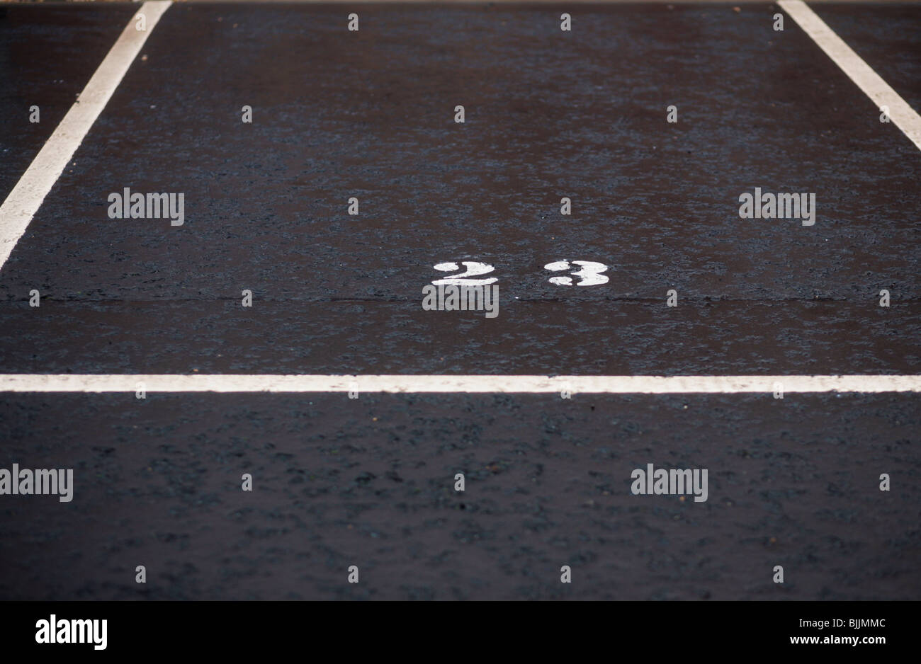 Empty parking bay hi-res stock photography and images - Alamy