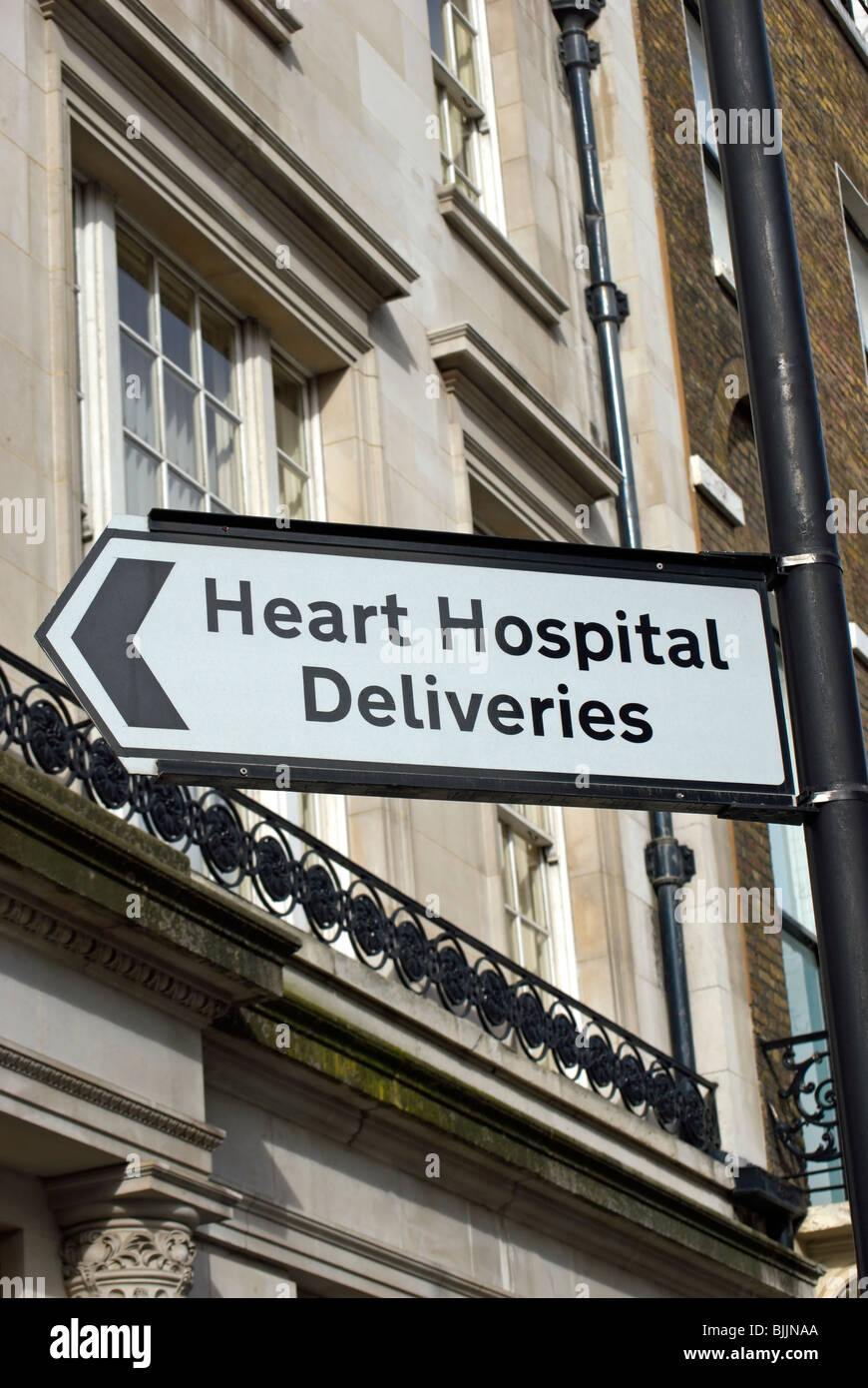 Harley street hospital hi-res stock photography and images - Alamy