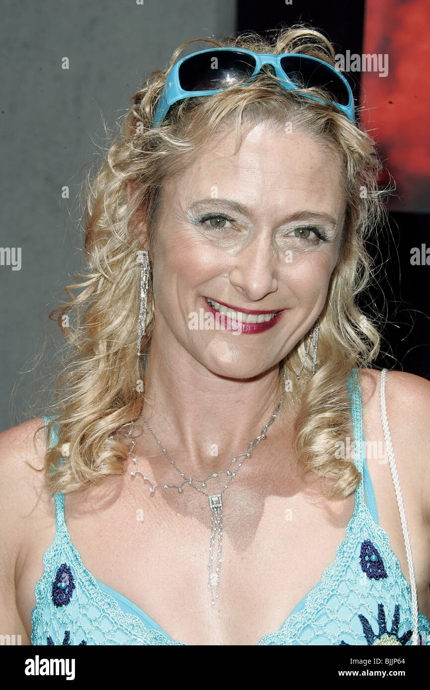 Caroline goodall princess diaries world hi-res stock photography and ...