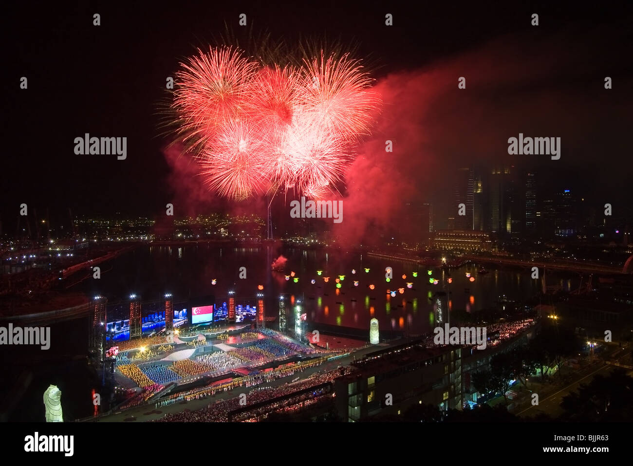 Singapore National Day parade fireworks at the Marina Bay Waterfront ...