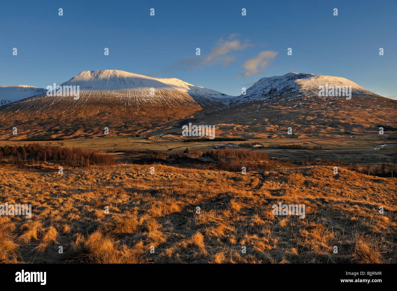 Streaks of snow hi-res stock photography and images - Alamy
