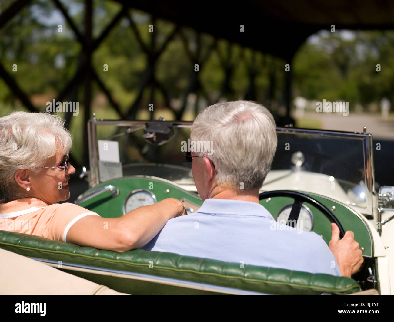Silver Hair Couple High Resolution Stock Photography and Images - Alamy