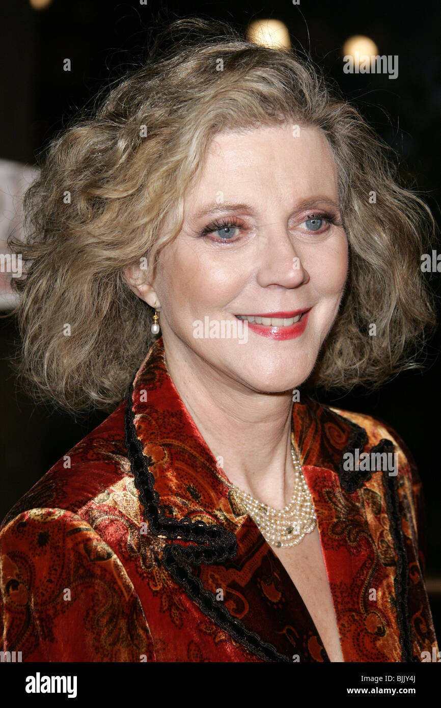 Blythe danner hi-res stock photography and images - Alamy