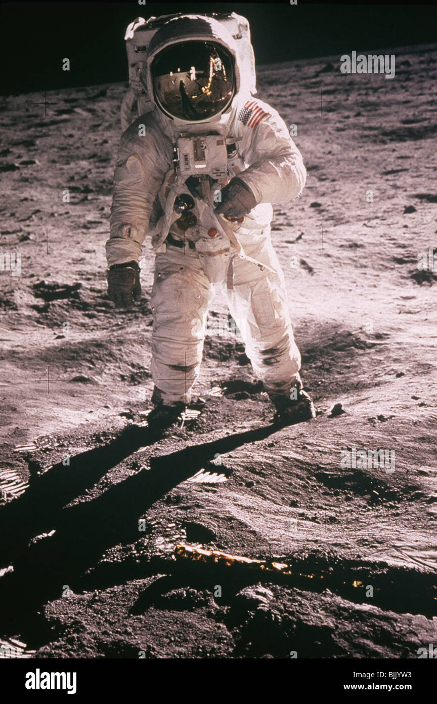 Nasa astronaut standing on moon hi-res stock photography and images - Alamy