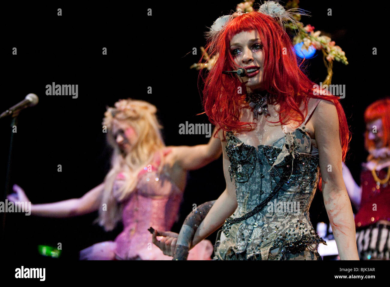 Singer und songwriterin hi-res stock photography and images - Alamy